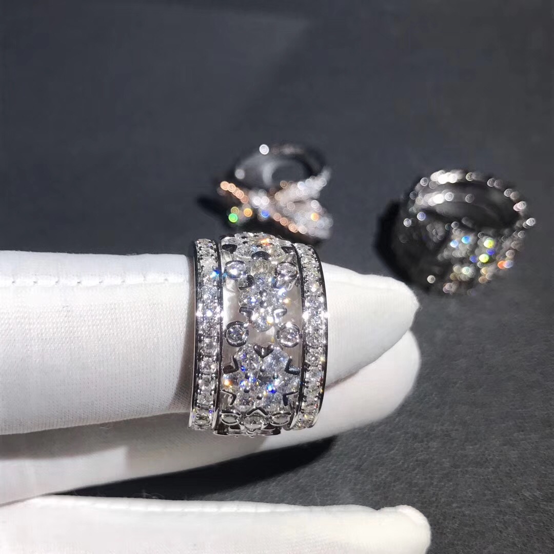 Van Cleef & Arpels Platinum Diamonds Snowflake Band Ring